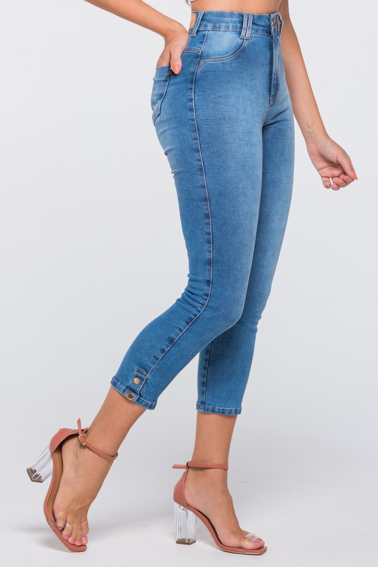 Calça Jeans Cropped com Botões na Barra - Geração Moderna